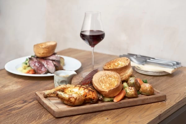 The Best Restaurants for a Sunday Roast - Canary Wharf